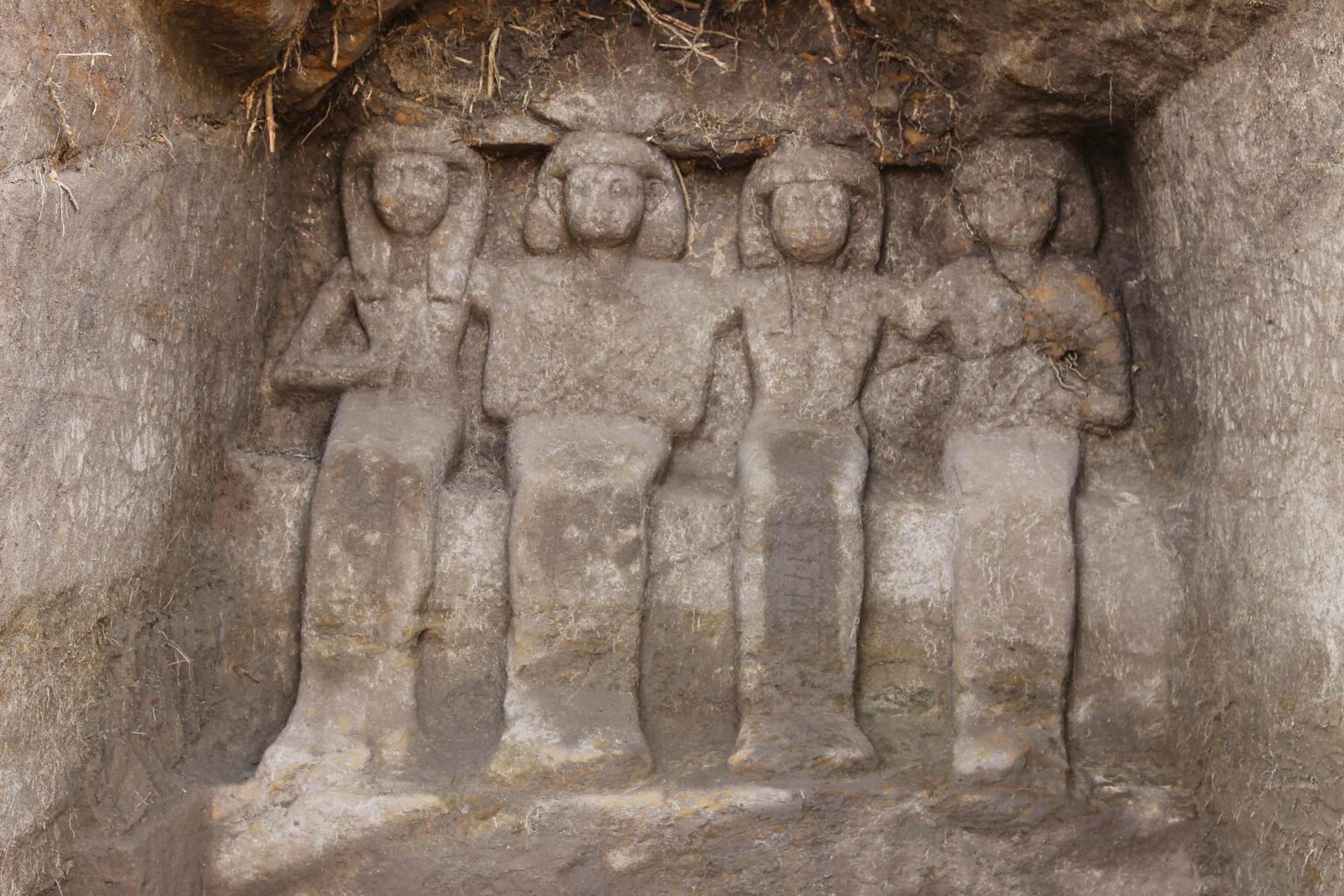 News - New Discovery Upends Age-Old Theory About Pyramid Burials ...