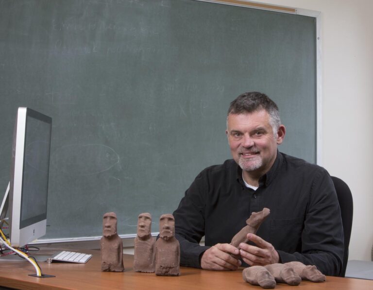 News - Scientists Re-examine Easter Islanders’ Diet - Archaeology Magazine