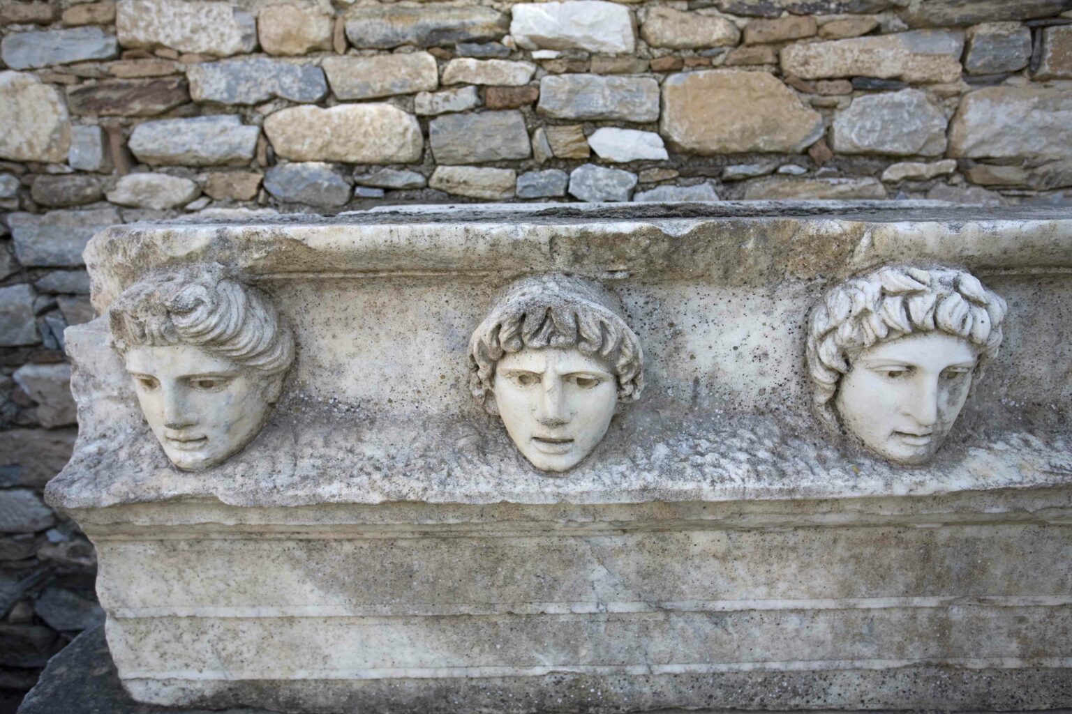 Features - The Archaeology of Gardens - Archaeology Magazine - March ...