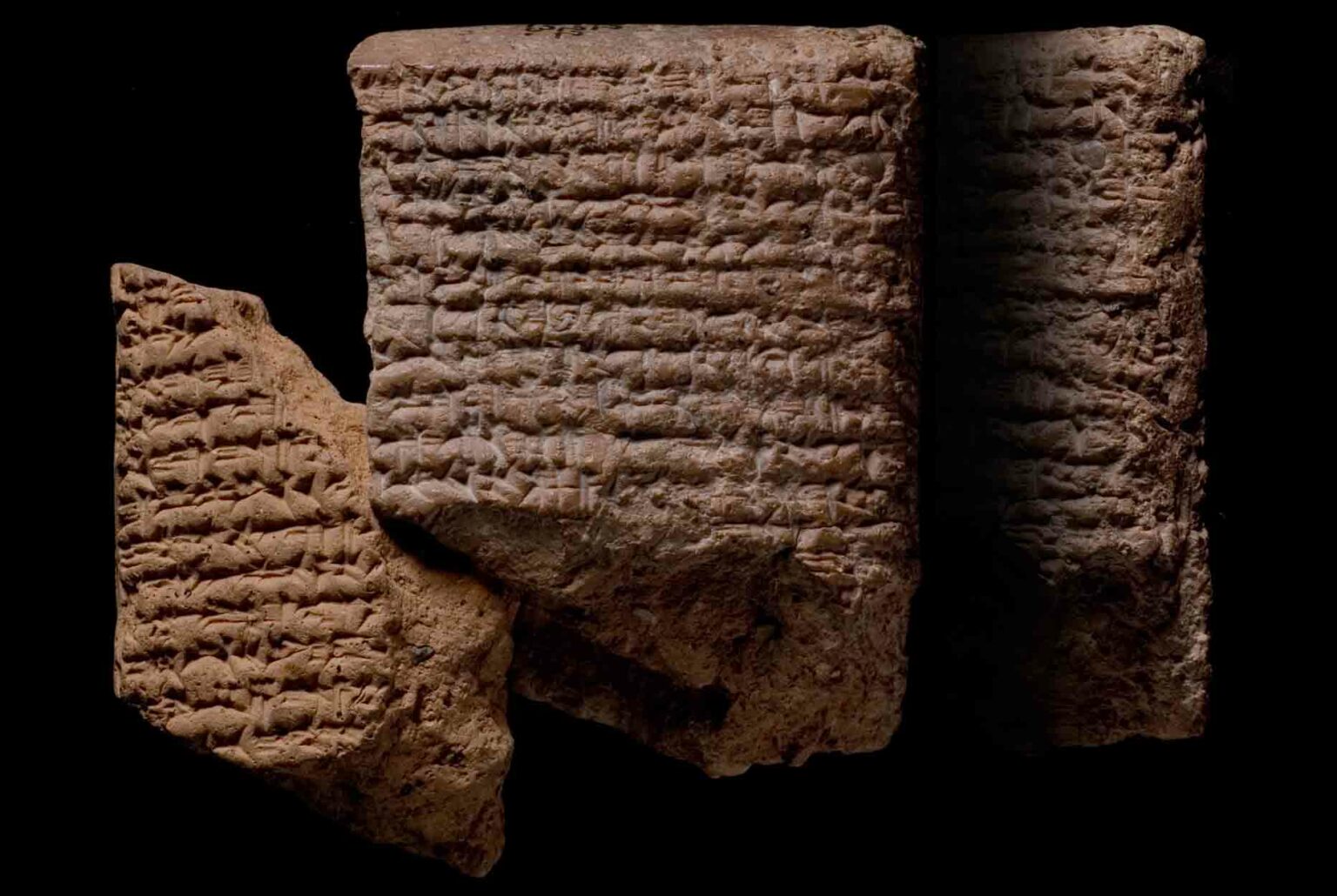 Features - Inside a Medieval Gaelic Castle - Archaeology Magazine ...