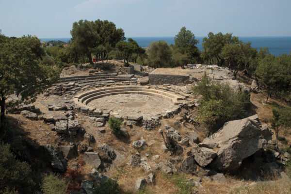 Features - Secret Rites of Samothrace - Archaeology Magazine ...