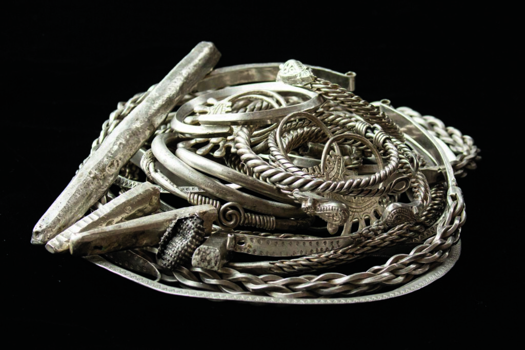 News - Remains of Possible Medieval Tax Collectors Found in Russia ...