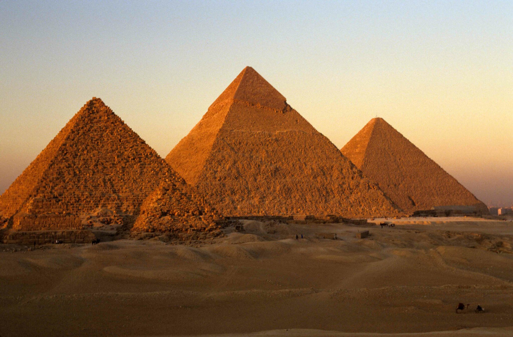 Features - Journeys of the Pyramid Builders - Archaeology Magazine ...