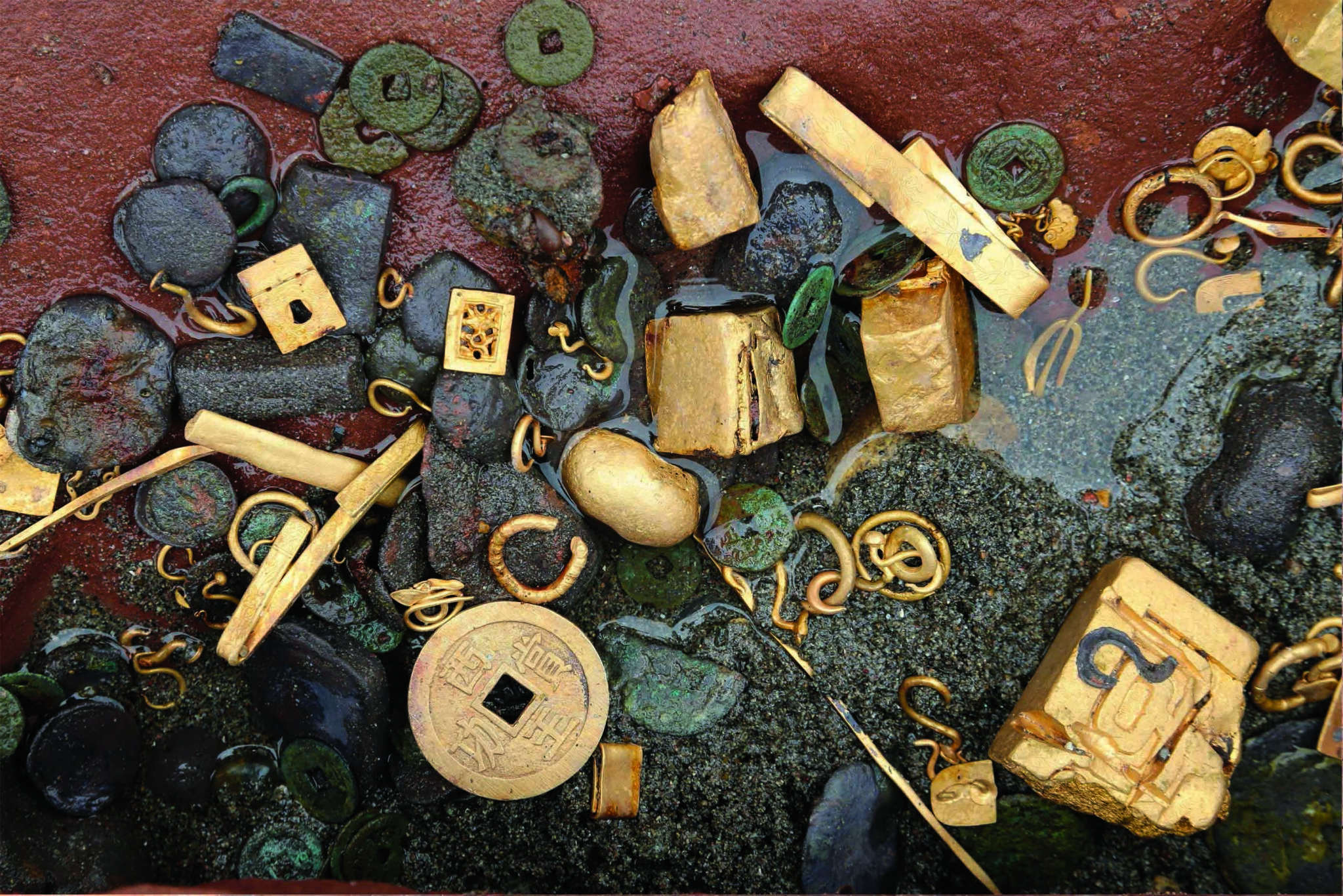 News - Possible Prehistoric Royal Tomb Excavated in Central China ...