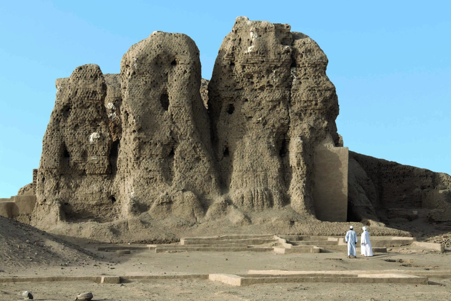 Features - A Nubian Kingdom Rises - Archaeology Magazine - September ...