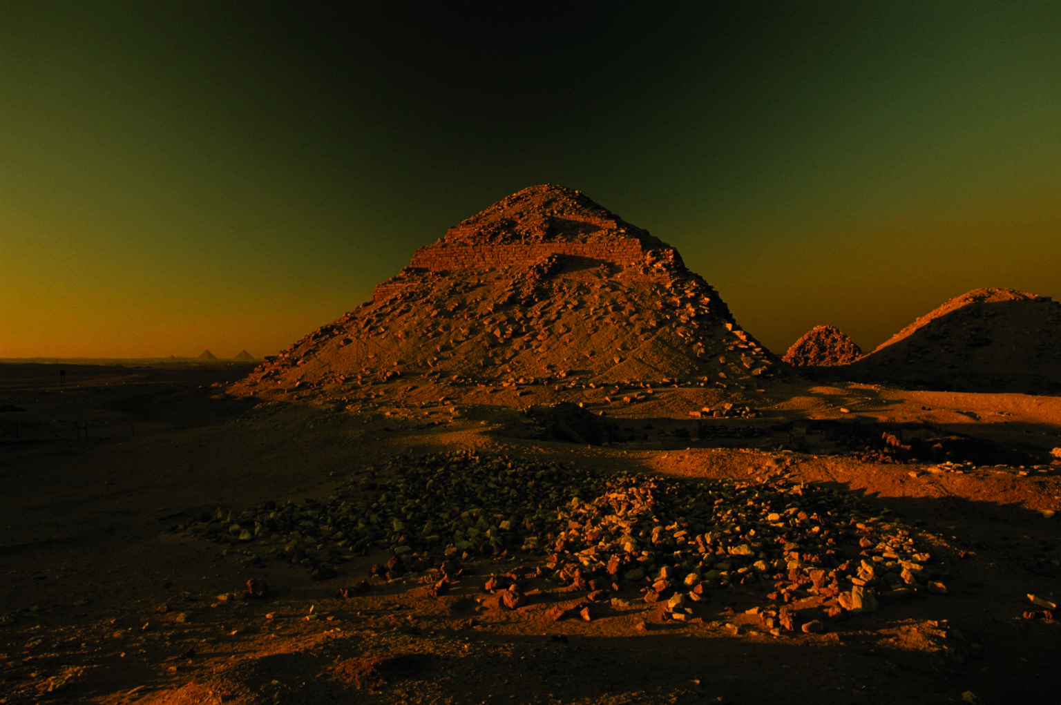 News - 4,400-Year-Old Sun Temple Excavated in Egypt at Old Kingdom ...