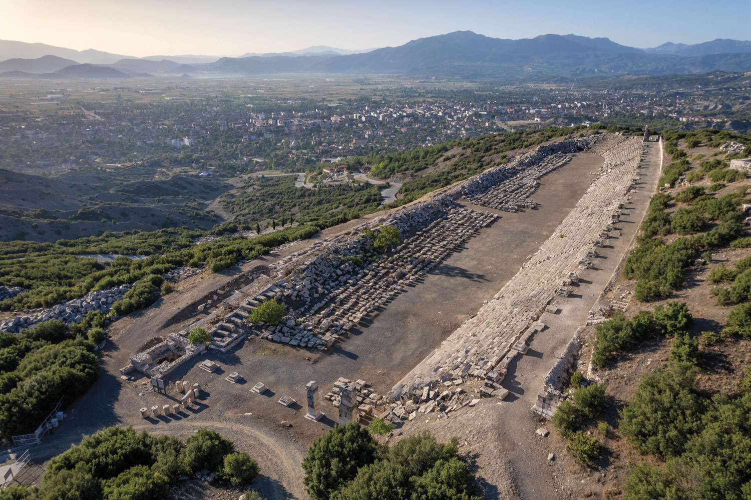 Features - Let the Games Begin - Archaeology Magazine - November ...