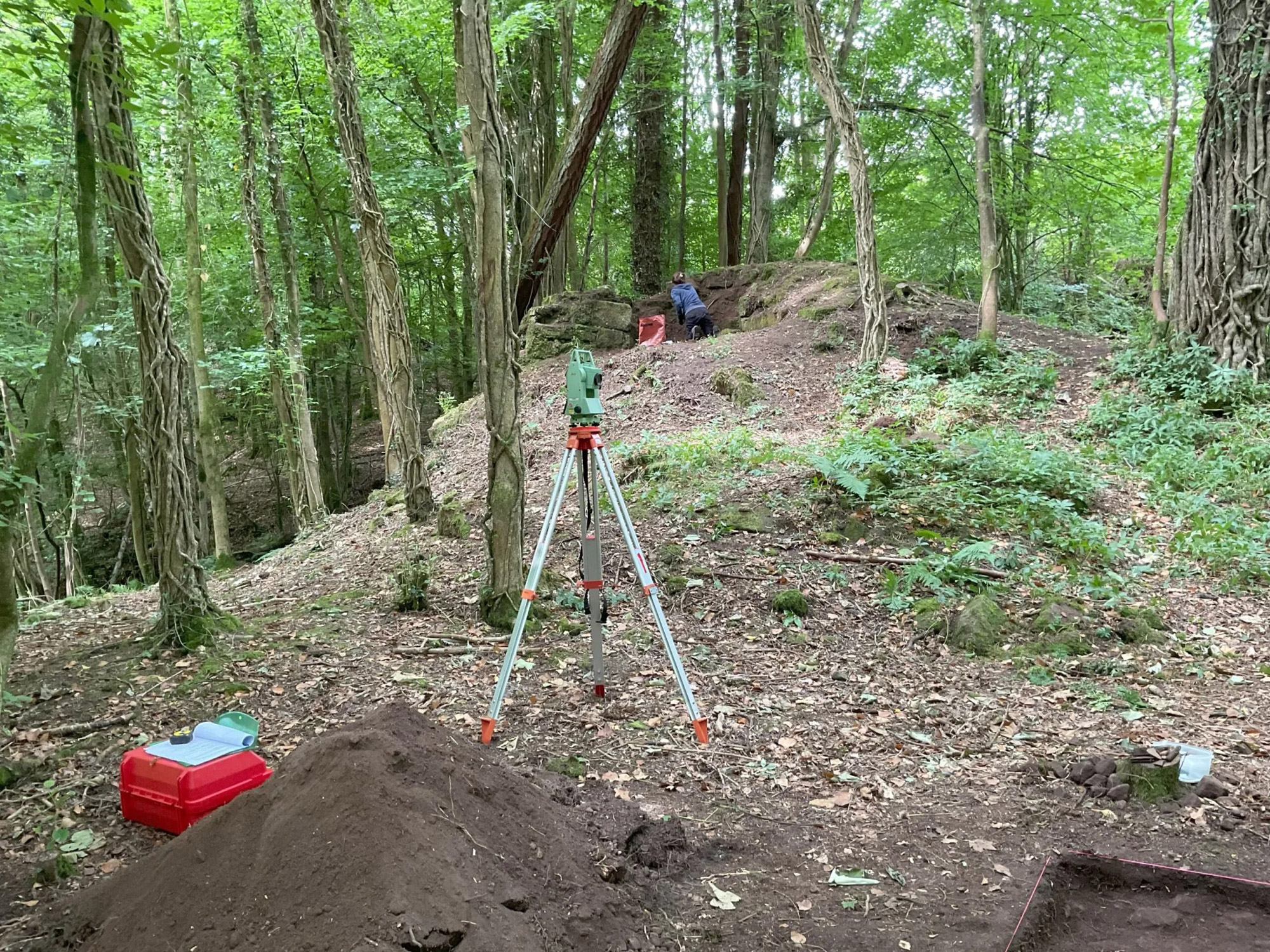 News - Possible Location of Eddlewood Castle Found in Scotland ...