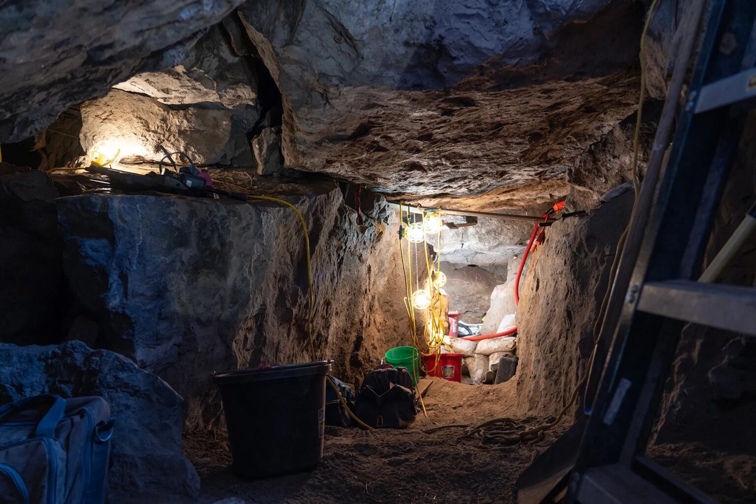 News - 6,500-Year-Old Hunting Kit Recovered from Texas Cave ...