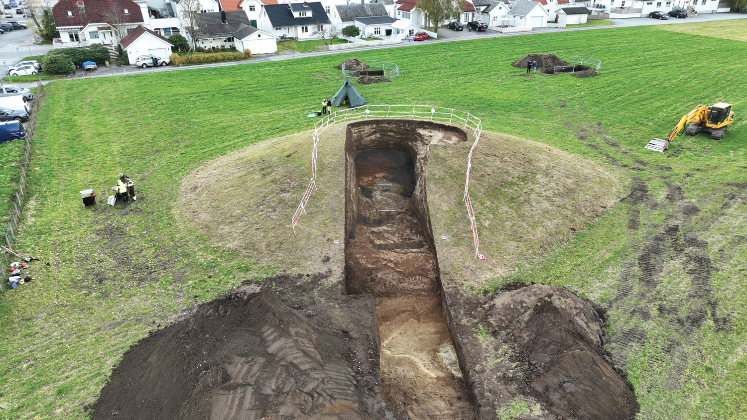 Features - Setting Sail for Valhalla - Archaeology Magazine - July ...