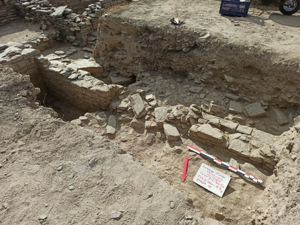 News - Greek Sculpture Workshop Uncovered in Paros - Archaeology Magazine
