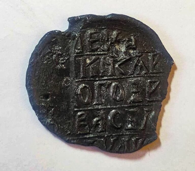News - Rare Seal from the Time of Ivan III Unearthed in Moscow ...
