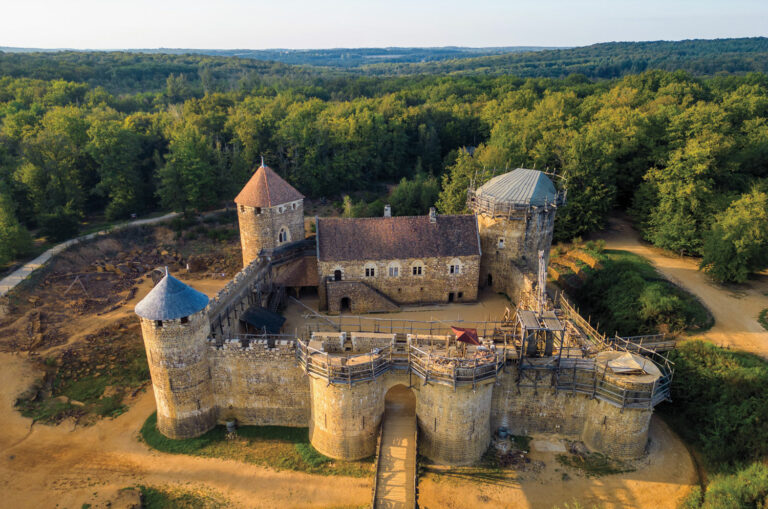 Features - How to Build a Medieval Castle - Archaeology Magazine ...